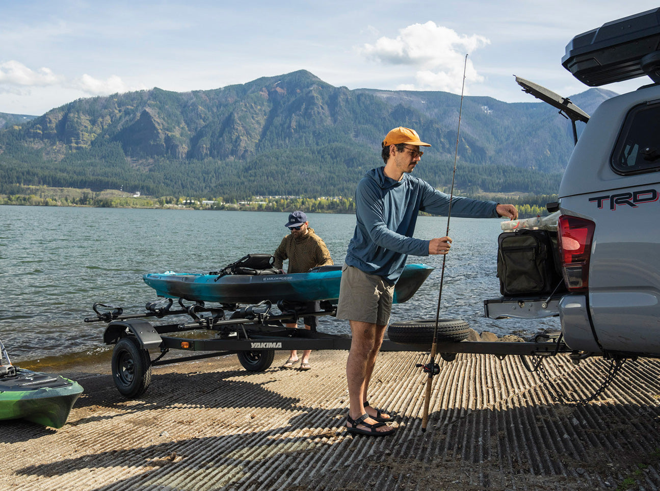 Yakima LowRider Trailer | Kayak & Canoe Trailer Canada | AQ Outdoors ...